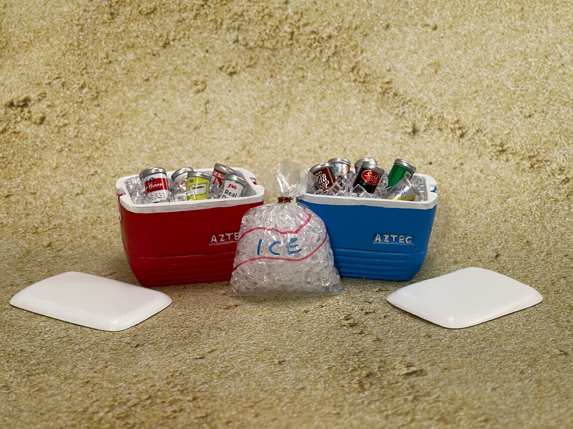 Miniature Cooler Ice Chest Dollhouse Miniatures 1:12 Scale - Etsy
