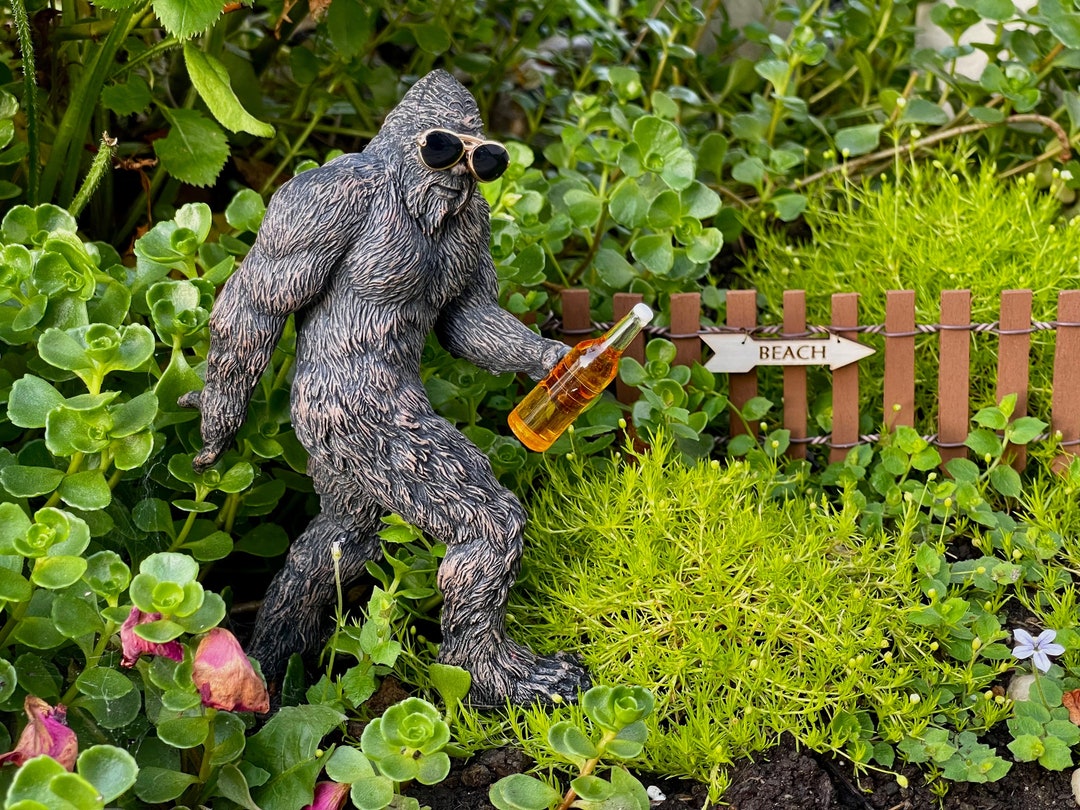 Miniature Bigfoot Figurine, 5" Tall Miniature Sasquatch Figurine ...