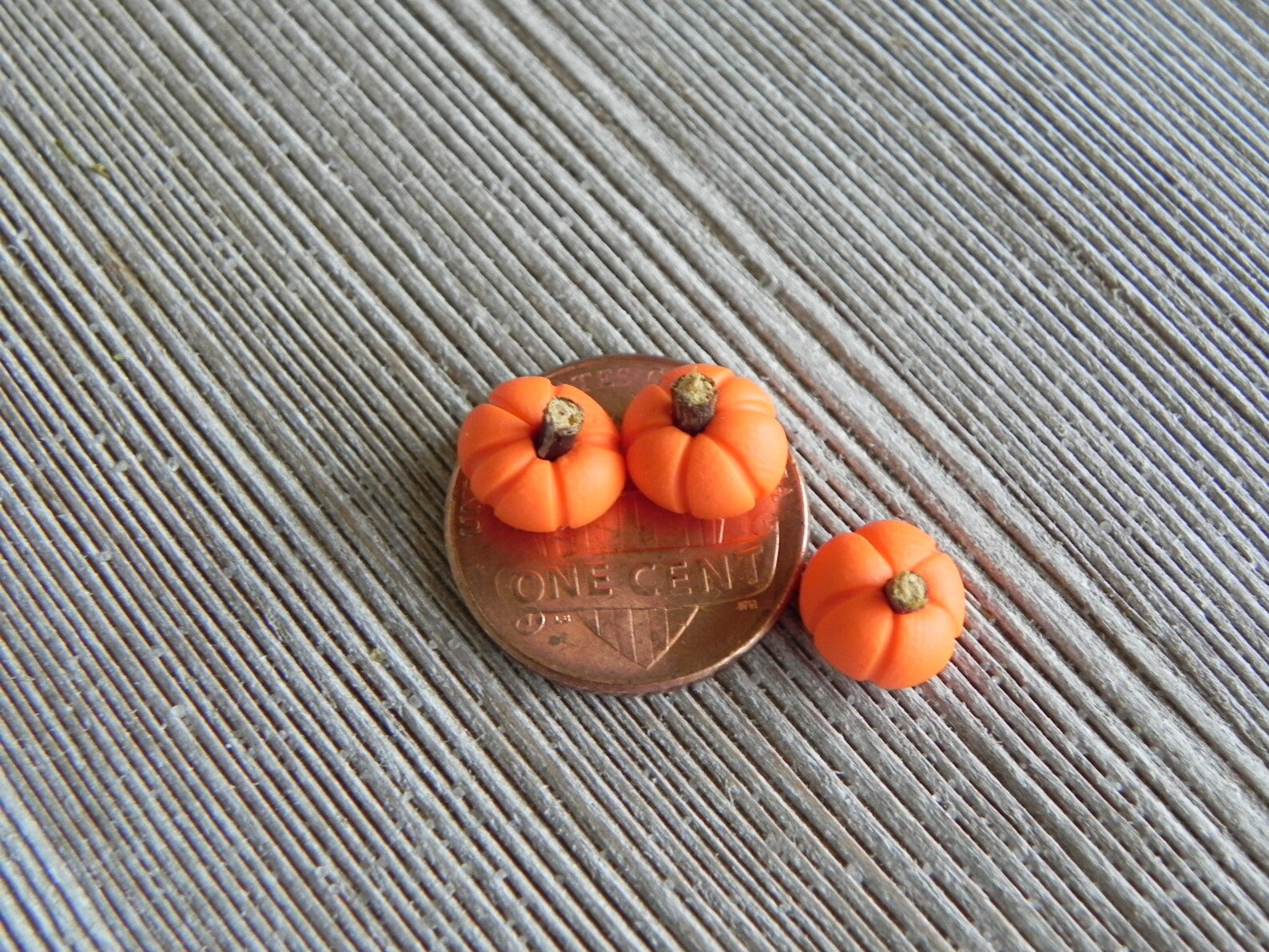 Miniature Pumpkin Micro Mini Pumpkins, Tiny Polymer Clay Pumpkins ...