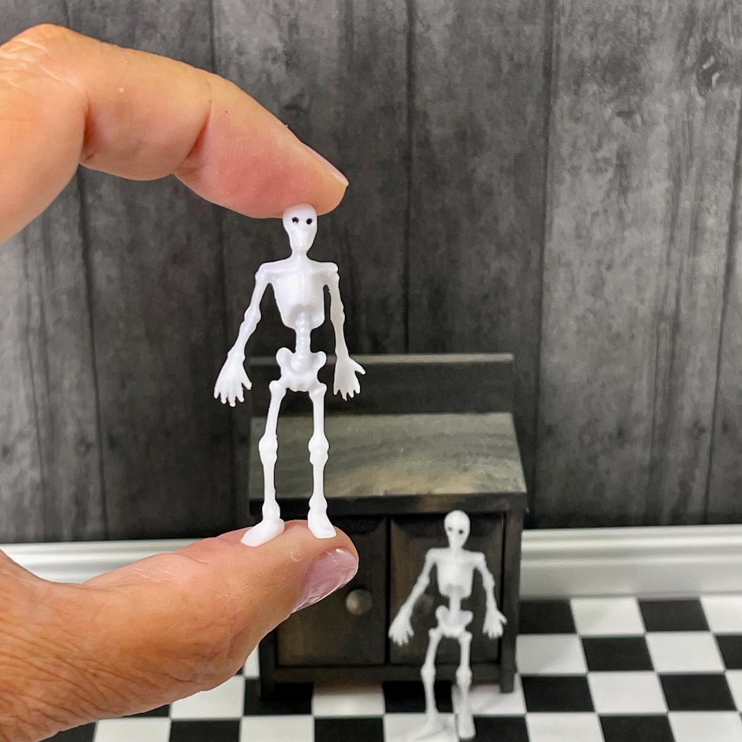 Miniature Skeleton Tiny Dollhouse Accessory Haunted House Tiny Figure ...