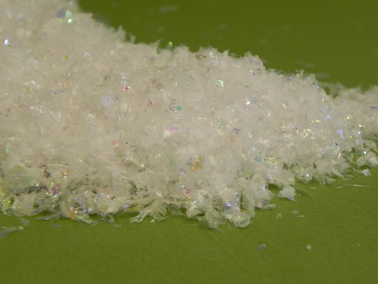 Fake Snow Flakes Iridescent Artificial Decorative Snow for Fairy ...