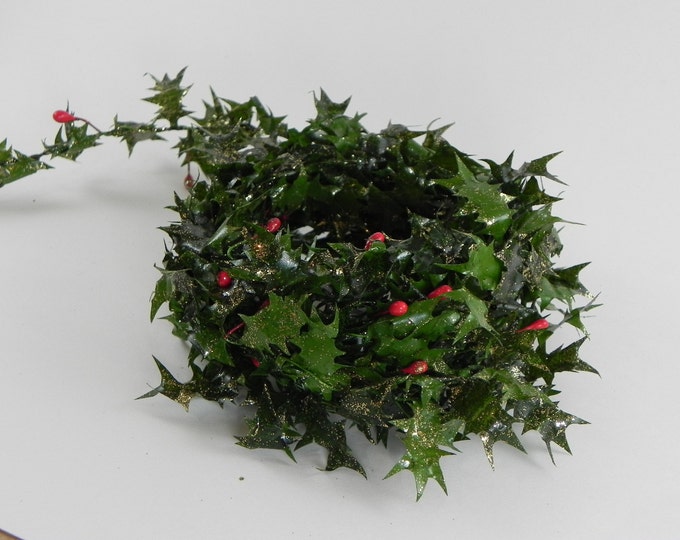 4 Foot Length Miniature Holly Wired Garland With Pip Berries Artificial ...