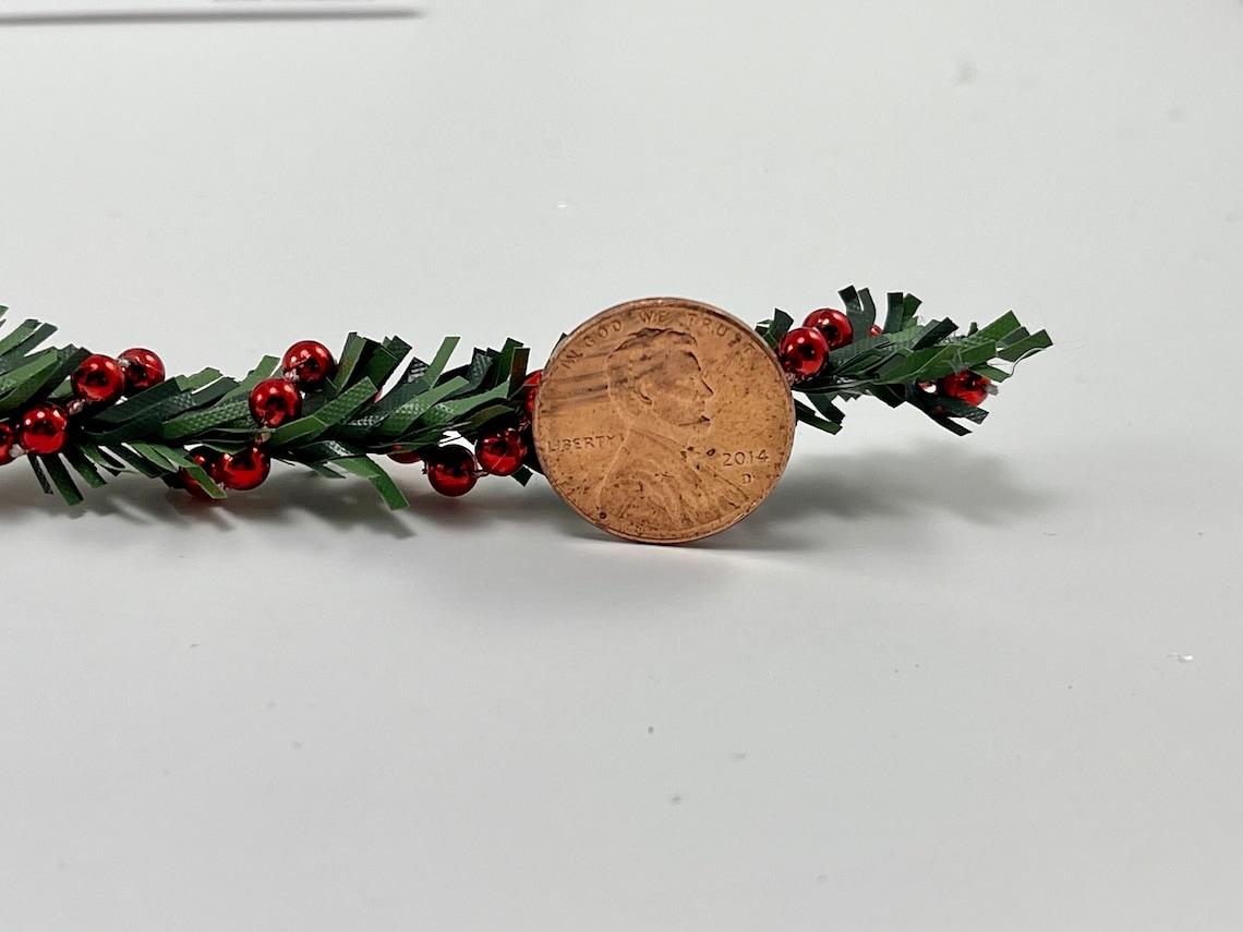 Miniature Christmas Garland, Artificial Pine Wired Roping With Assorted ...