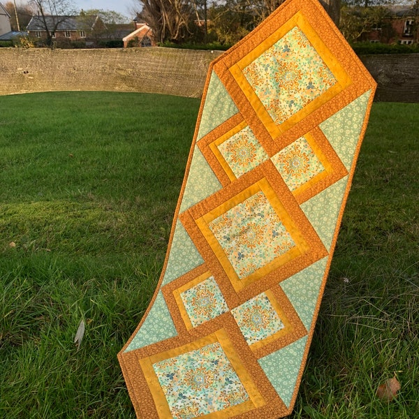 Francis Table Runner - Etsy