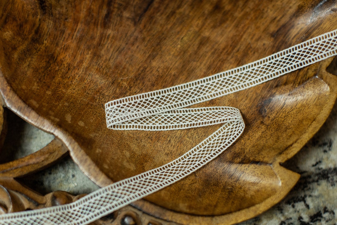 Spanish Lace Insertion -(LSP14INS1582) (pictured in Light Ecru) - Etsy