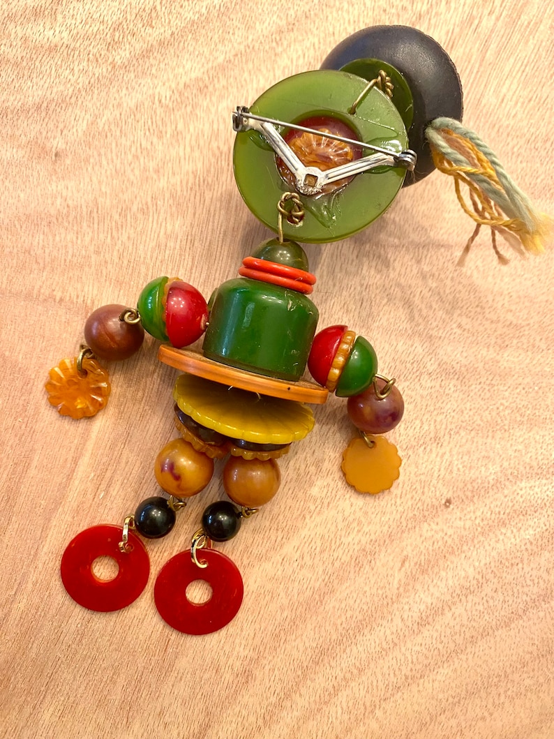 Mexican Fiesta Girl Jan Carlin Figural Cribtoy Style Brooch Utilizing ...