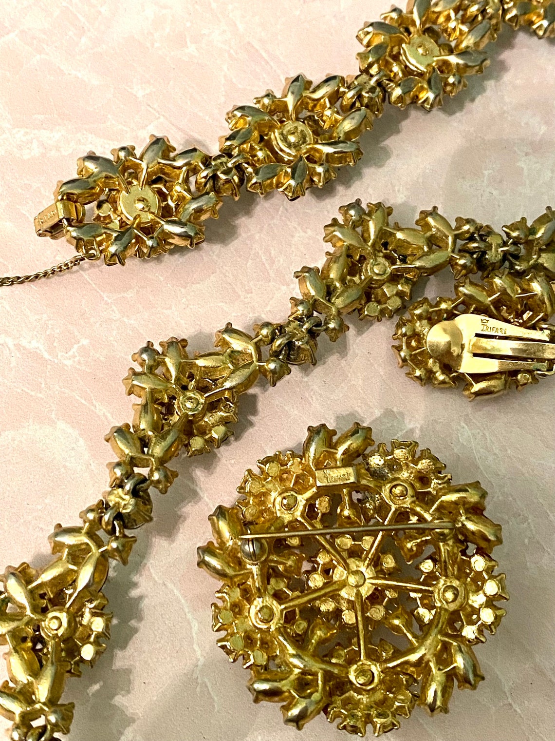 Extraordinary Trifari Rhinestone 1961 Christmas Parure Parure Alfred ...