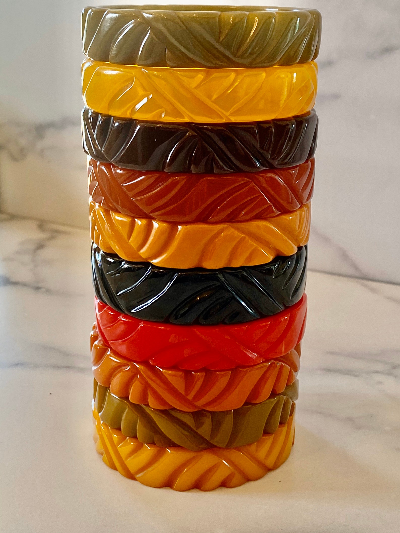 Vintage Bakelite VERY Rare Matched Set of 10 Hand Carved Bangle ...