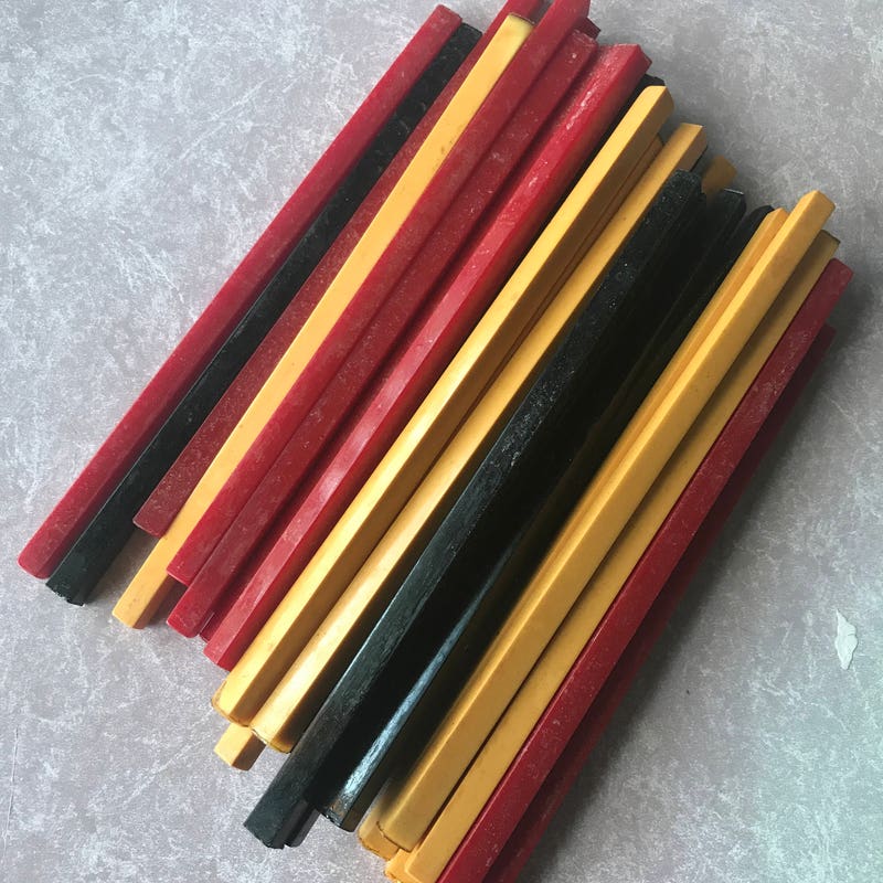 Vintage Red Bakelite - Etsy