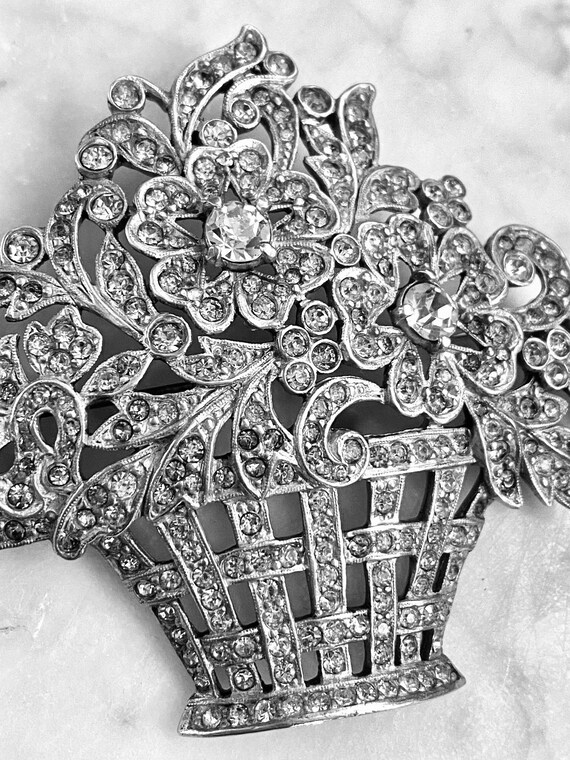 Gorgeous Trifari Recast Copy Flower Basket Brooch pin… - Gem