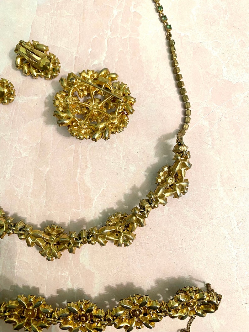 Extraordinary Trifari Rhinestone 1961 Christmas Parure Parure Alfred ...