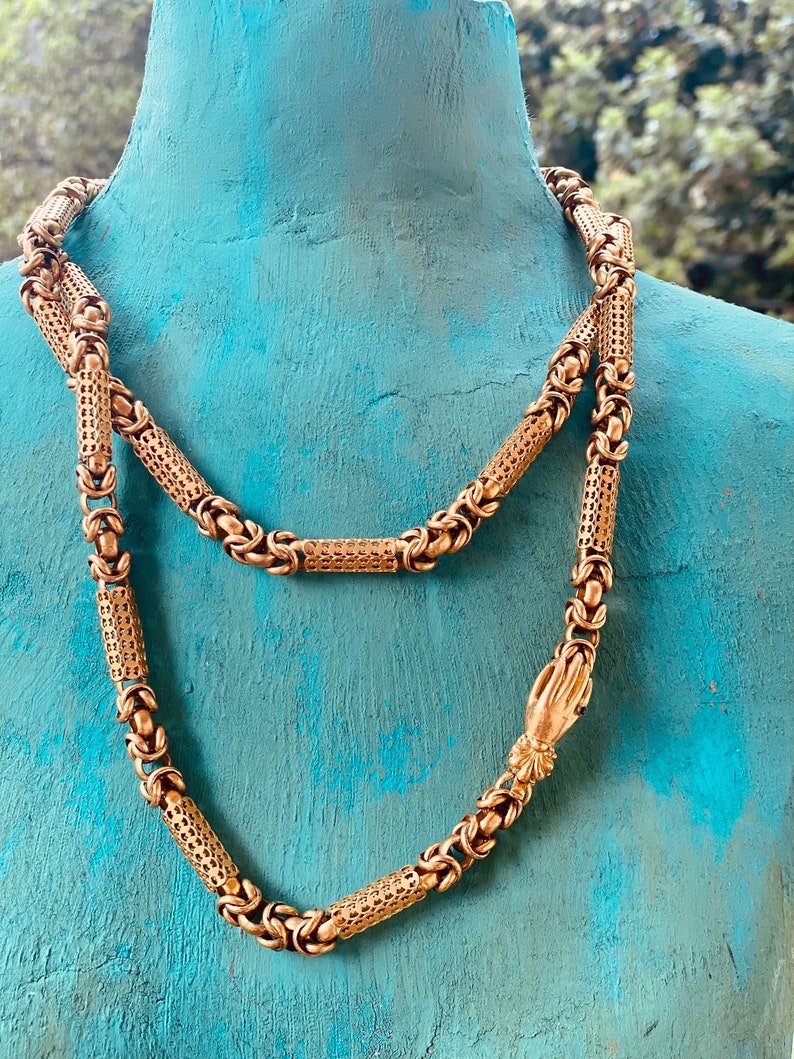 Georgian Pinchbeck Gold Muff Fancy Chain Link With Figural Hand Clasp ...