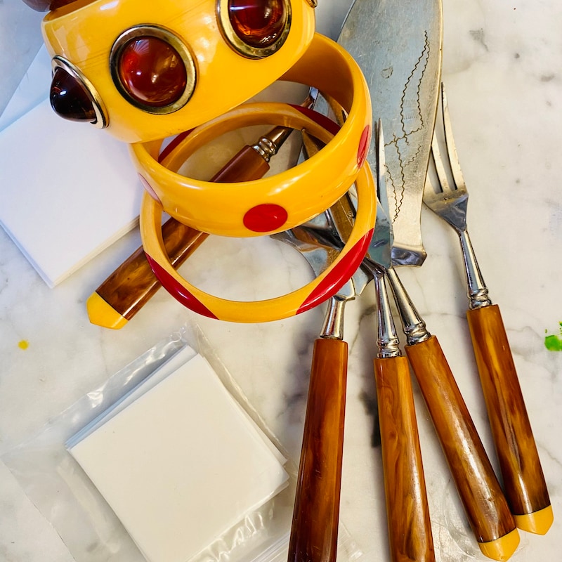 Watch Vintage Bakelite - Etsy