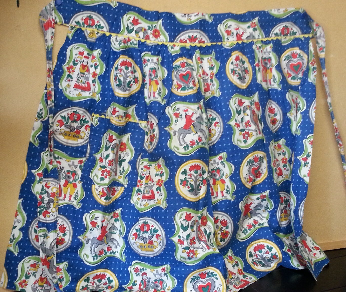 Apron Vintage 1950's Dutch Print Half Apron With - Etsy