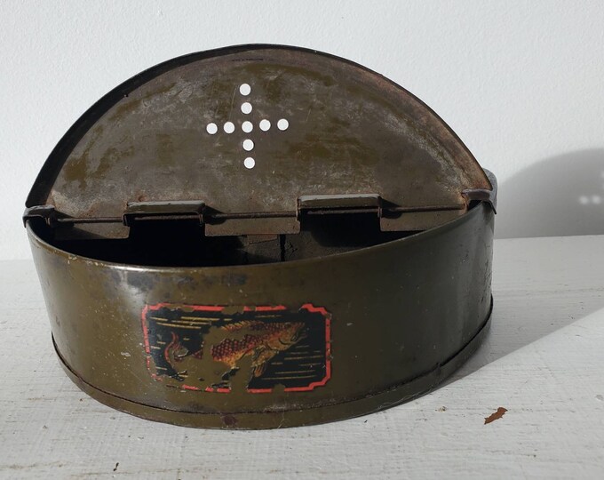 Antique Fishing Creel Bait Box Army Green Worm Tackle Hinged Lid Vent ...