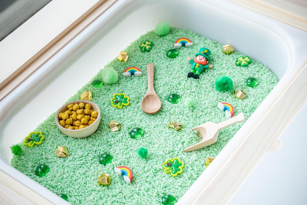 Leprechaun Sensory Bin, St. Patrick's Day Sensory Bin, St. Patrick's ...