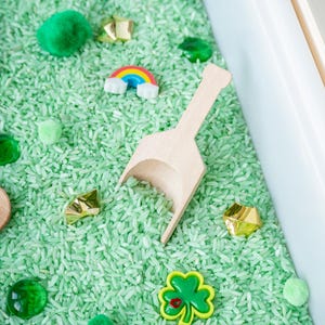 Leprechaun Sensory Bin, St. Patrick's Day Sensory Bin, St. Patrick's ...