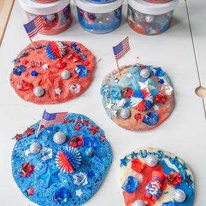 Patriotic Playdough Jars, Kids Sensory Kit, Gifts for Kids, Patriotic ...