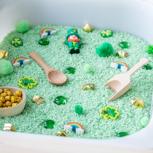 Leprechaun Sensory Bin, St. Patrick's Day Sensory Bin, St. Patrick's ...