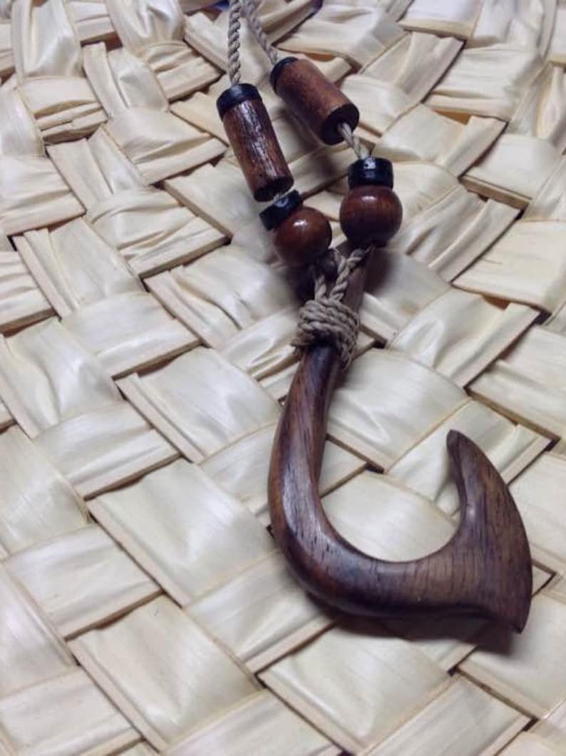 Hei Matau. Maori Wooden Fishing Hook. Perfect for Young Boys & Adult ...