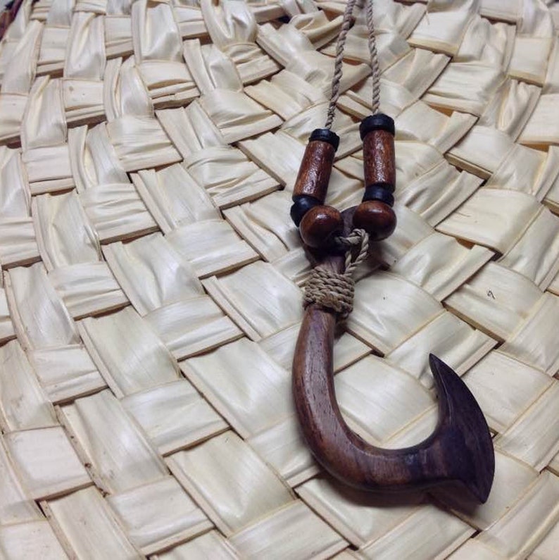 Hei Matau. Maori Wooden Fishing Hook. Perfect for Young Boys & Adult ...