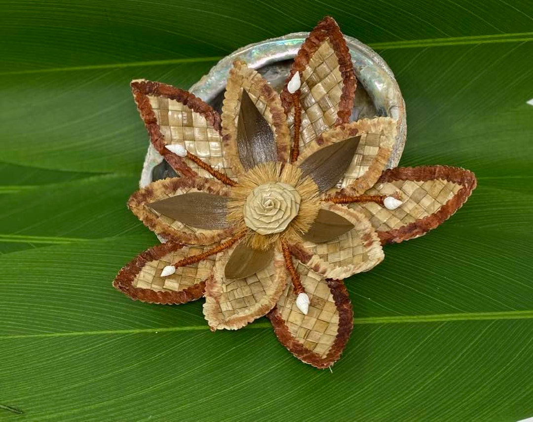 Our Tiare Rourou Hair Flower. Authentic Natural Lauhala, Siapo/tapa ...