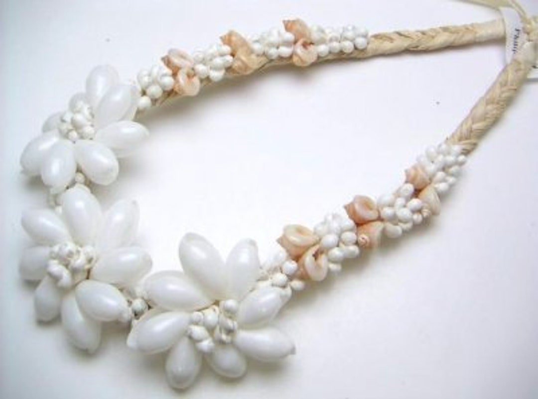 White Bubble Shell With White Mongo & Frog Shell Raffia Necklace or ...