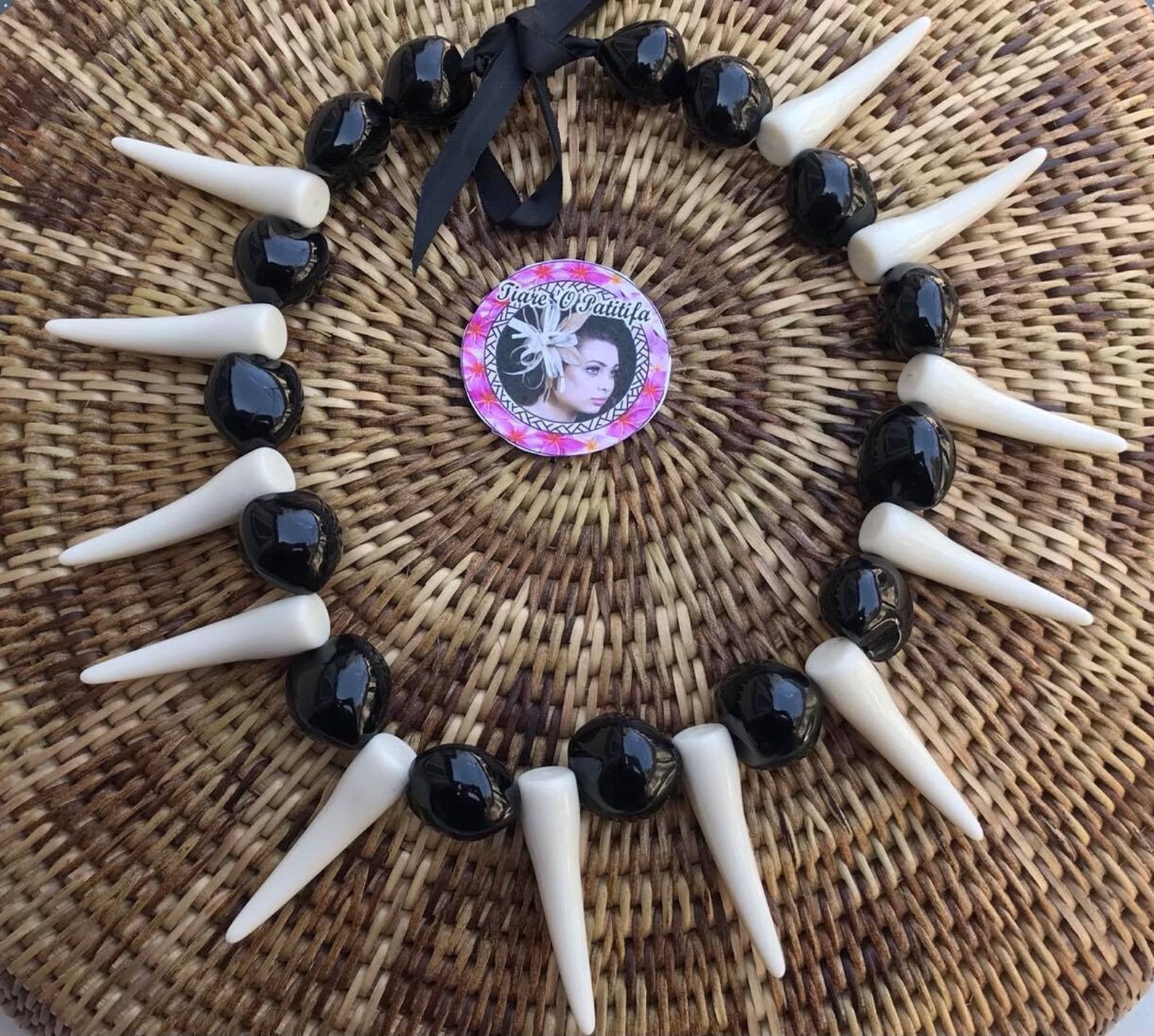 Ula Nifo - Samoan Tooth Necklace. Ula Nifo is Worn for Samoan Festive ...