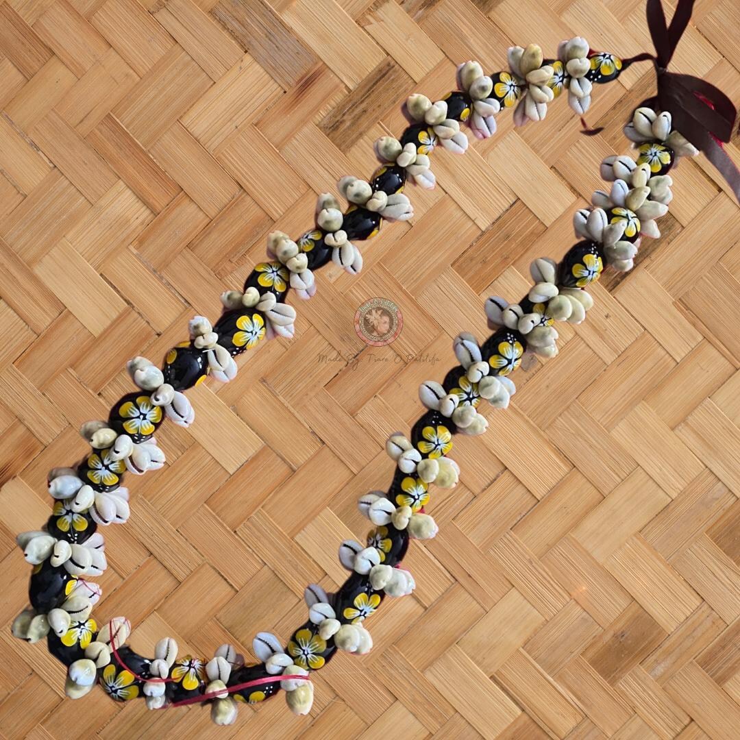 Hawaiian Kukui Nut Shell Lei or Necklace With Hand-painted Yellow ...