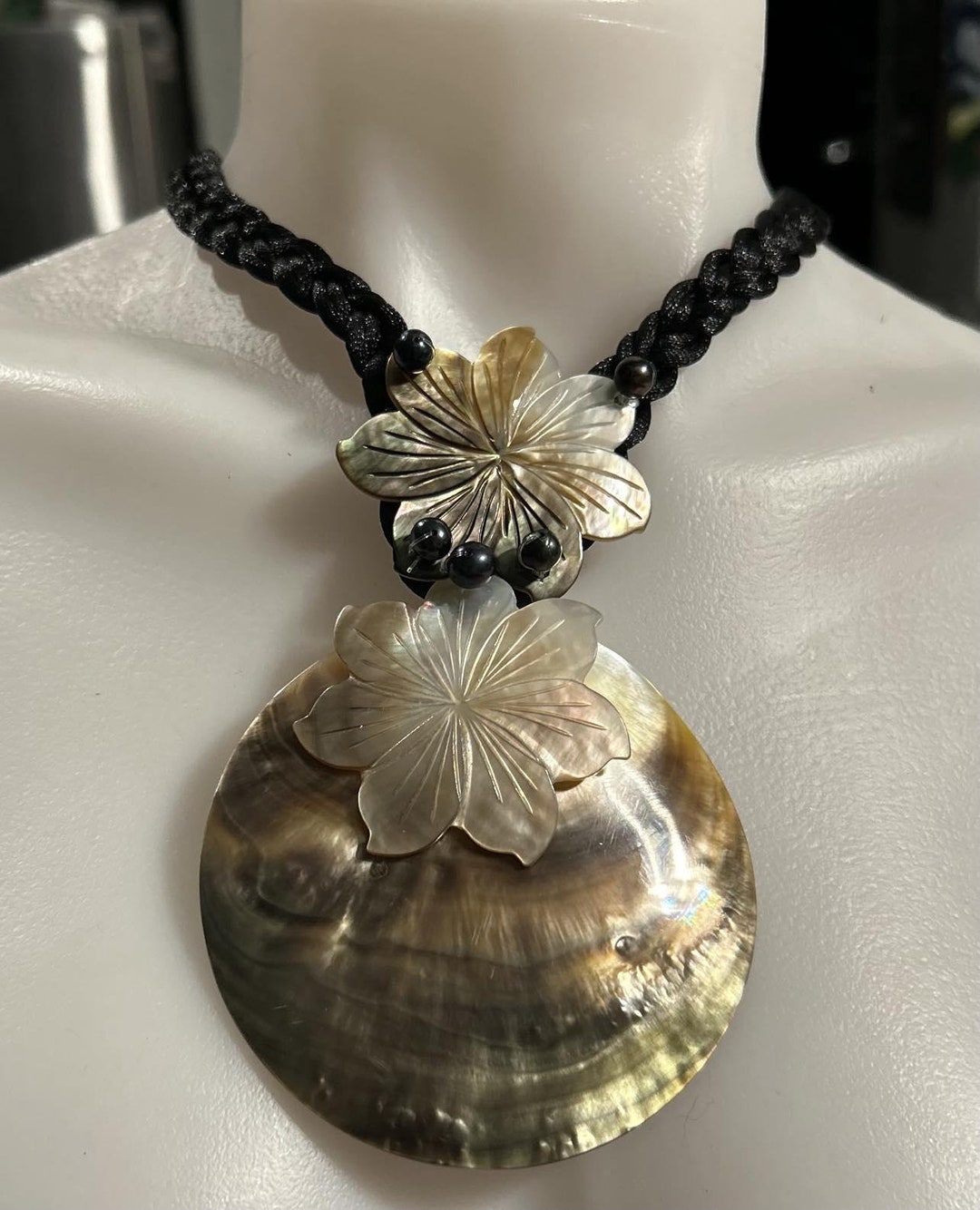 Handmade MOP Shell and Pearls Neckace. for All Ages!! for Soloist ...