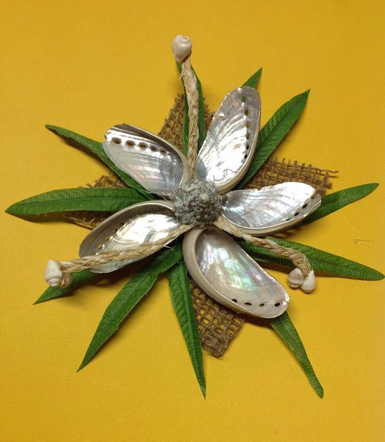 Moana Shell Hair Clip. Perfect for Wedding Gifts - Etsy