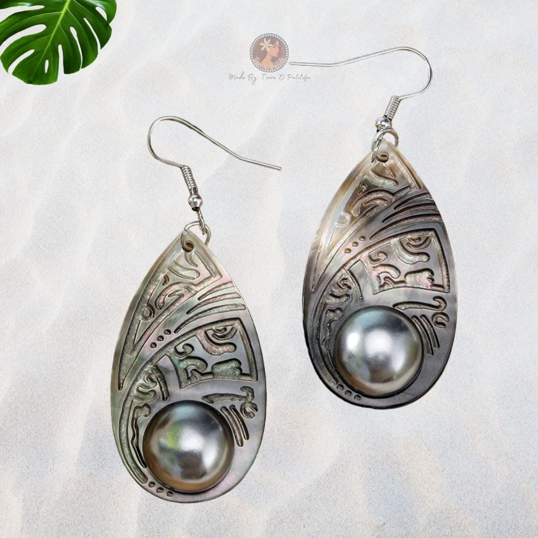 Polynesian Carved Mother of Pearl Earrings With Tahitian Pearl – Hand ...