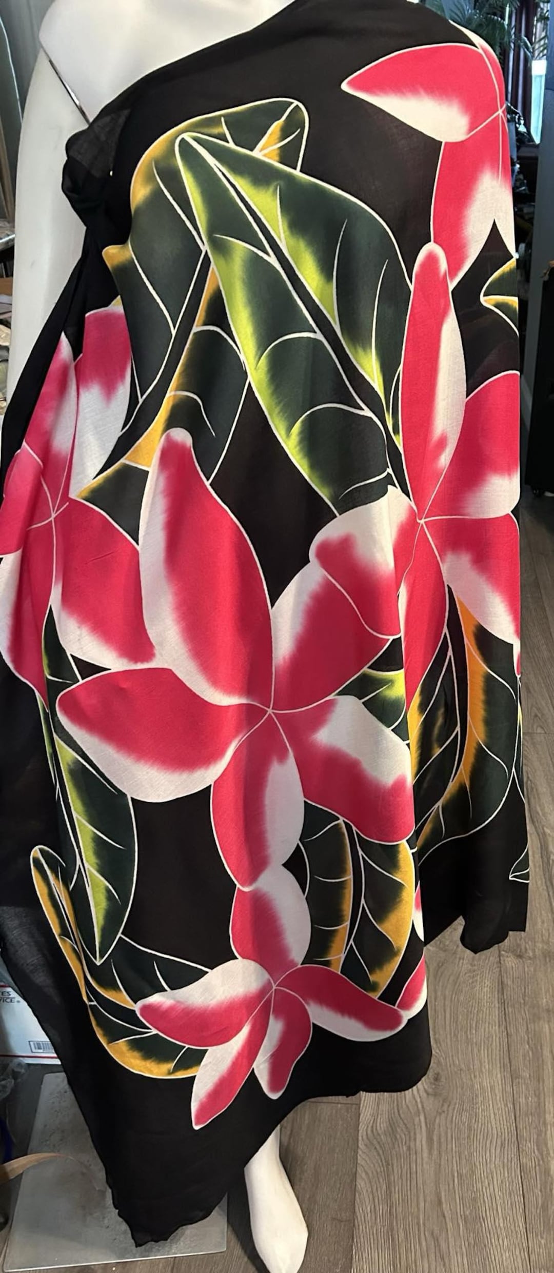 Our Large Beach Floral Sarong, Pareu, Pareo, Tepenu or Lavalava ...