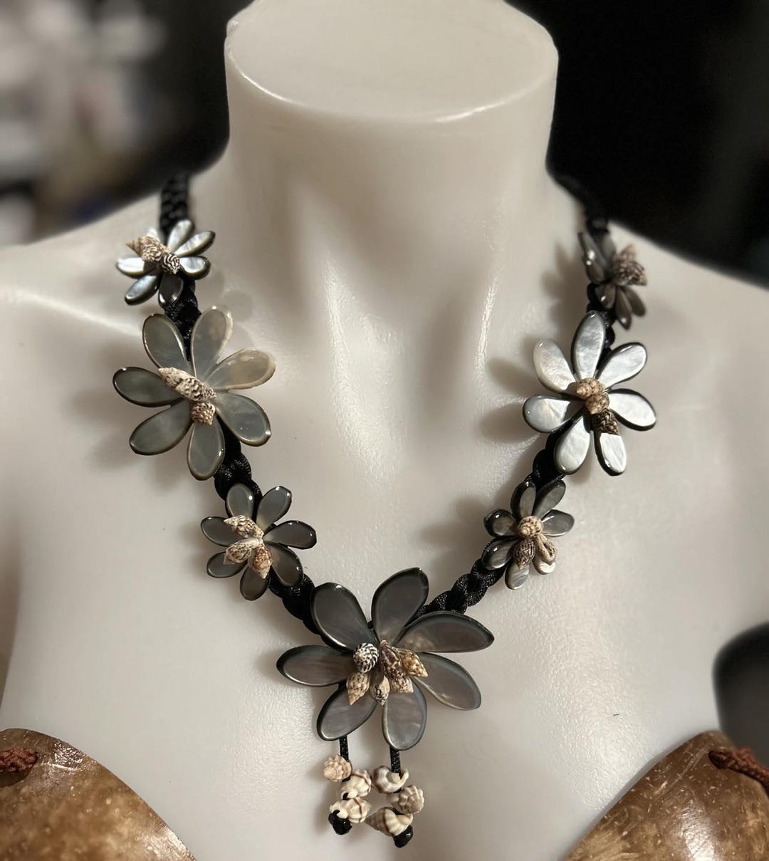 Tiare Manamea Necklace – Carved Mother of Pearl Flower Shell Necklace ...