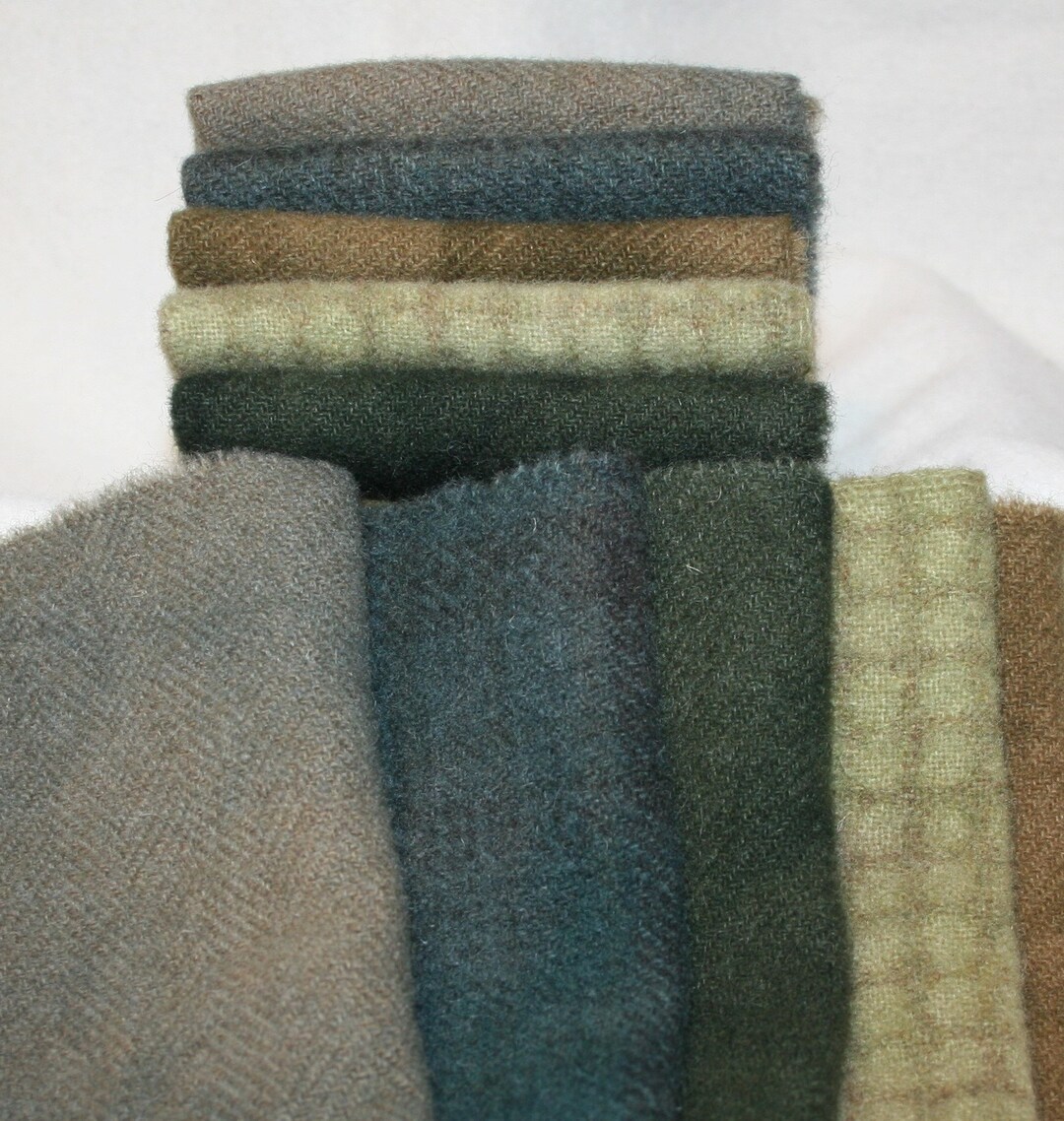 Hand-dyed Wool Fabric Bundle - Ocean Beach - 100% Wool, Hand-dyed by ...
