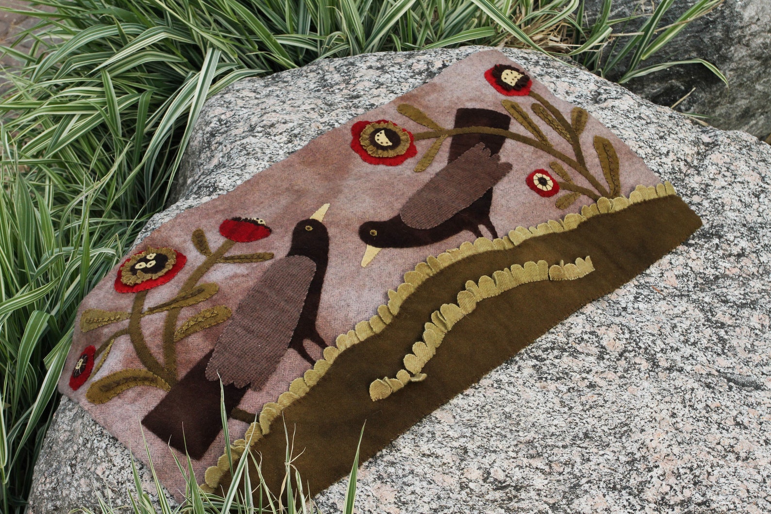 Wool Applique Pattern Two Birds in the Garden by Maggie - Etsy