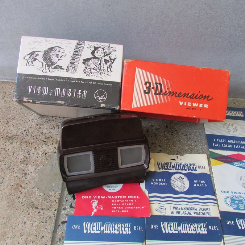 Vintage Brown Bakelite View Master Model E Viewer With 14 Reels ...