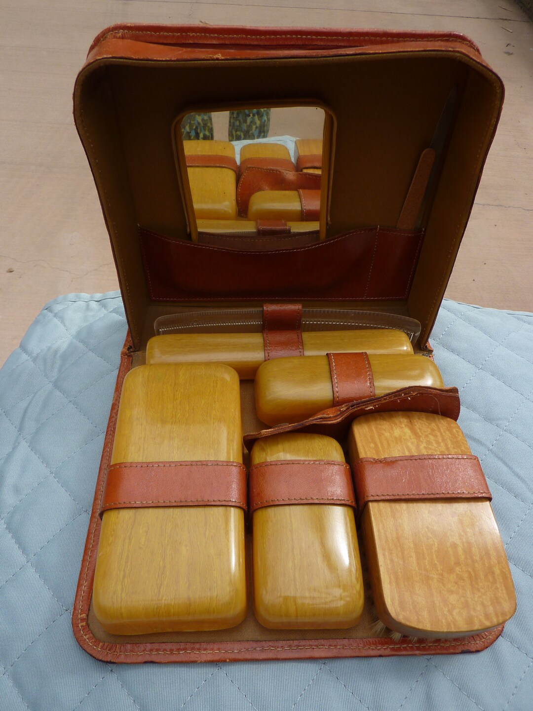 Vintage 1940's Travel Grooming Case - Etsy