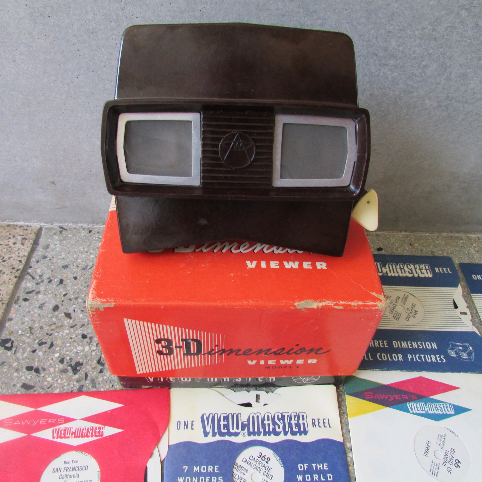 Vintage Brown Bakelite View Master Model E Viewer With 14 Reels ...