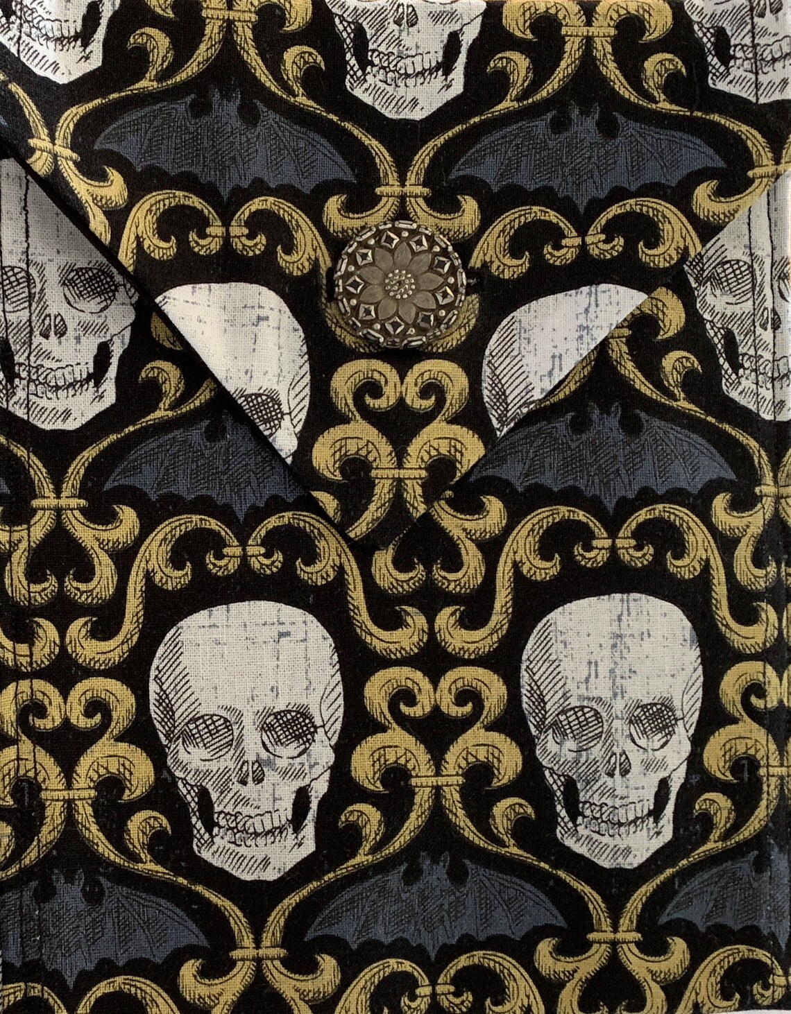 Skull and Bats Tarot Bag With Vintage Button - Etsy