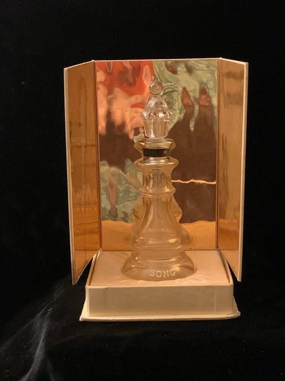 Vintage Mary Chess Queen Chess Piece Perfume Presentation - Etsy