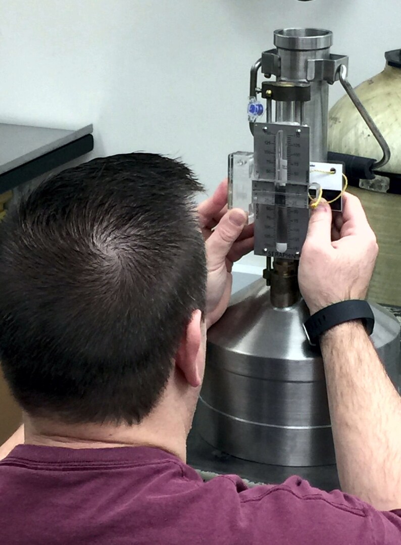 Meniscus Reader for Test Measures, Volumetric Provers, and Other Volume ...