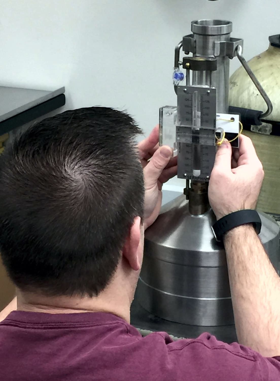 Meniscus Reader for Test Measures, Volumetric Provers, and Other Volume ...