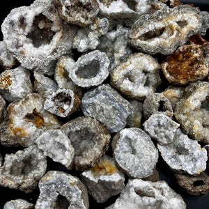 Open Geodes and Geode Pieces: Hand Sourced Warsaw Formation Geode Beds ...