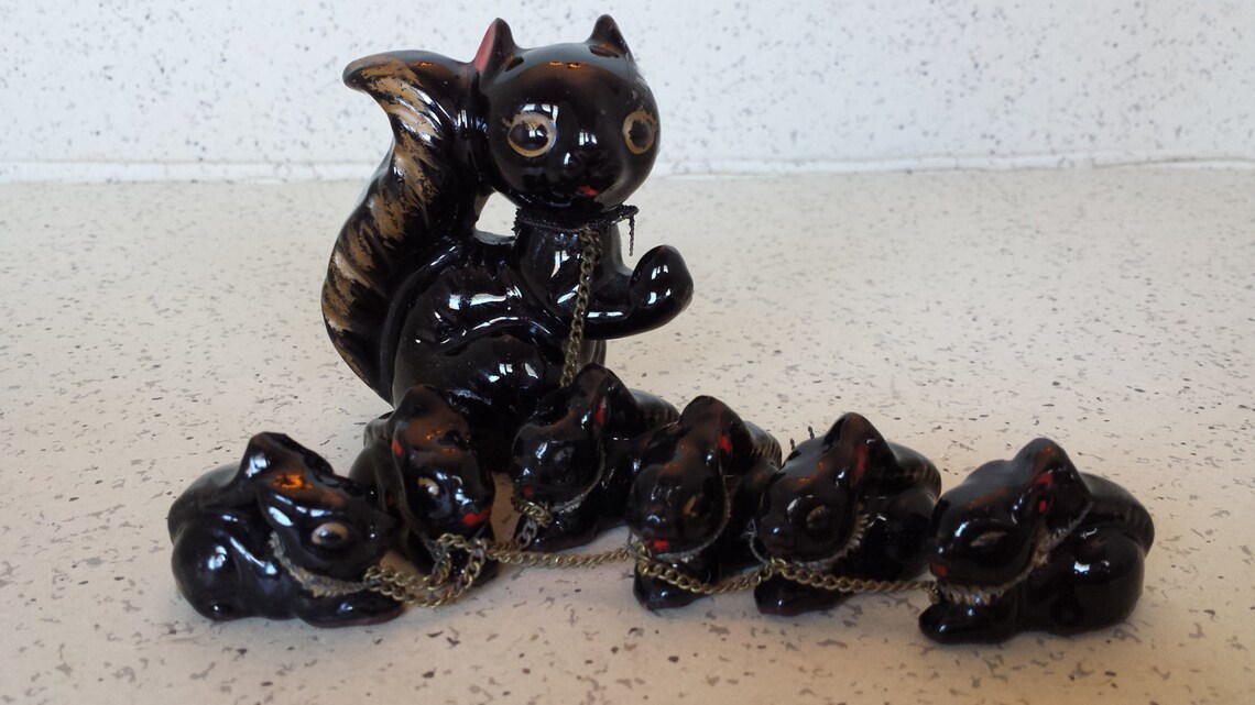 Red Clay Black Glaze Mama Skunk With Six Babies Chained - Etsy