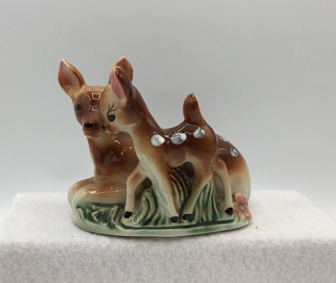 Vintage Doe and Fawn Figurine - Etsy