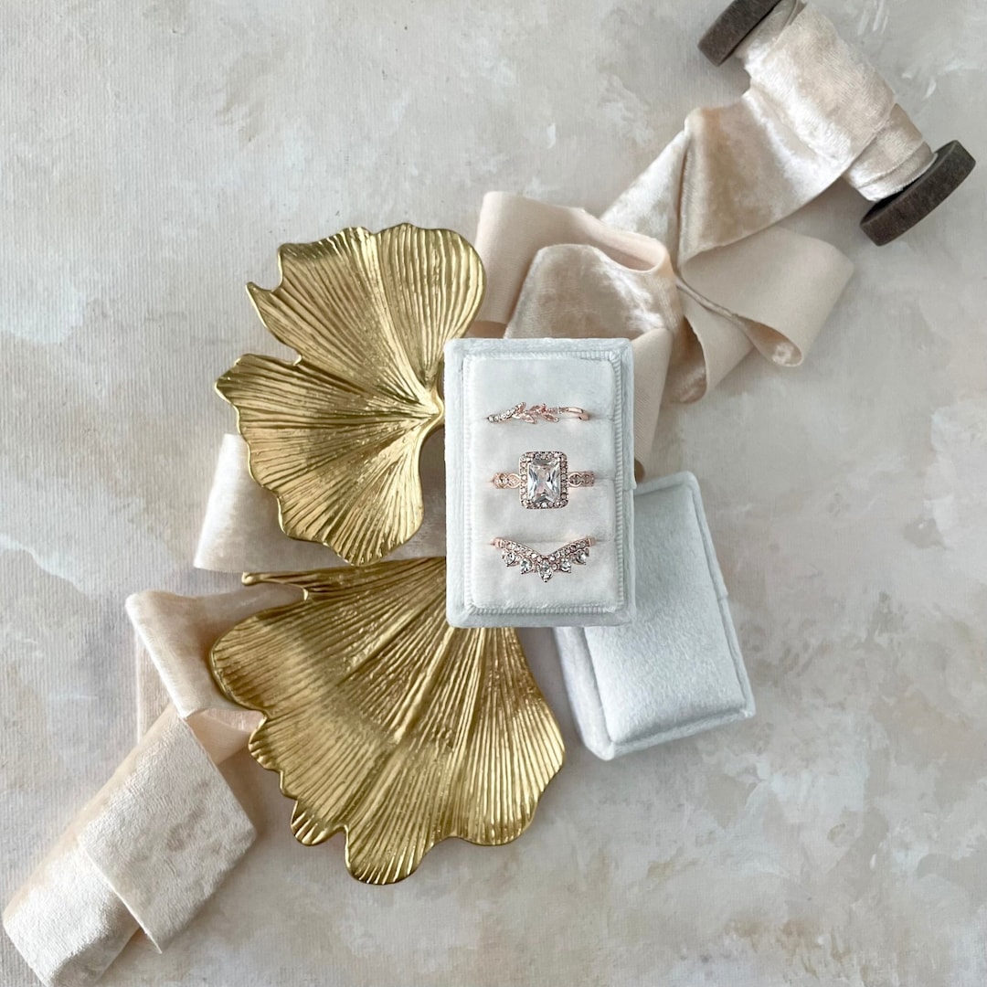 Triple White Ring Box, Triple Slot Wedding Ring Box in White, Velvet ...