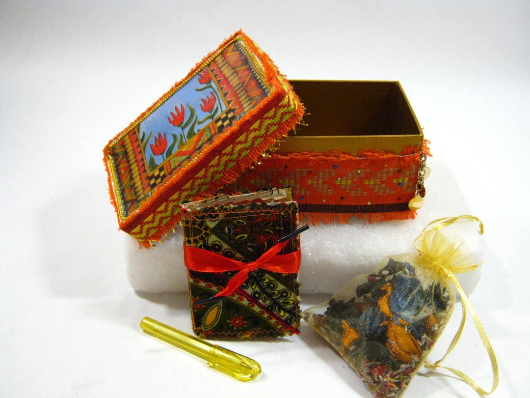 Keepsake Jewelry Trinket Prayer Box for Mementos Desk Jewelry Items W ...