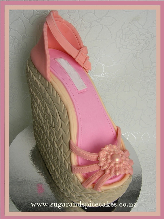 TUTORIAL: Cake Making Wedge Shoe Cake Tutorial digital | Etsy