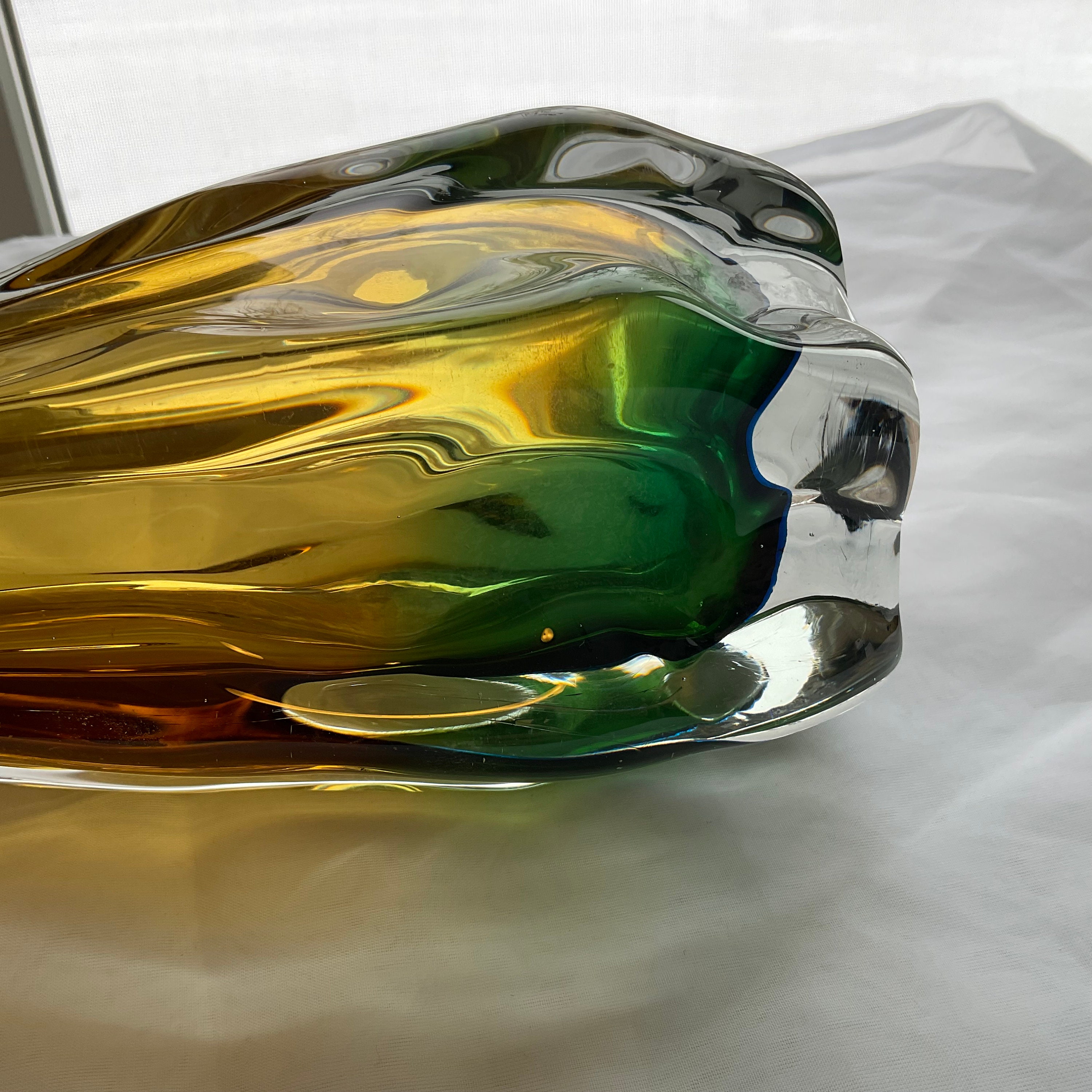 Narumi Sanyu Fantasy Glass Vase Japan Ombré Amber and Deep Green Hues S ...